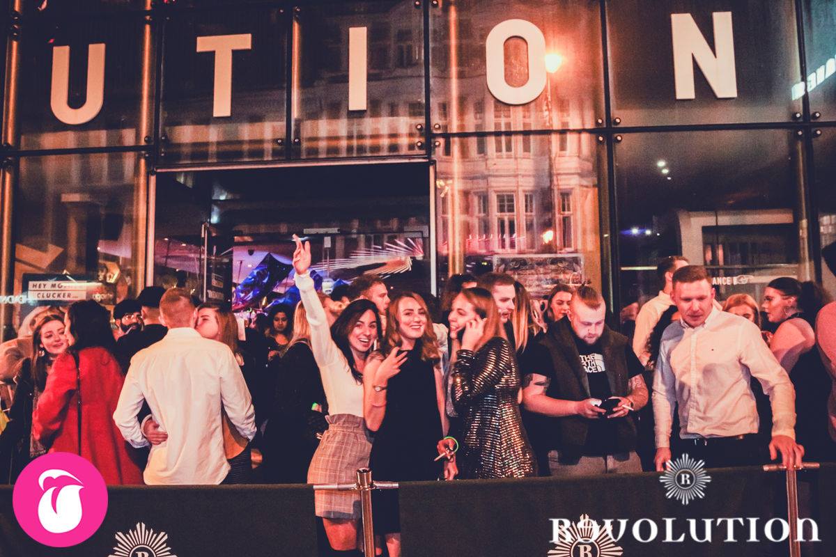 Revolution Clapham High Street CLOSING PARTY at Revolution London ...
