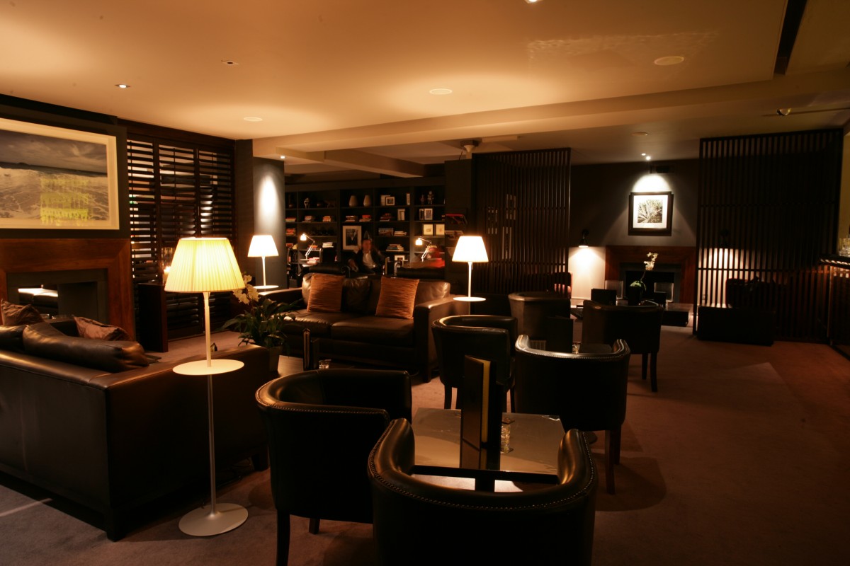 BIG Singles Social at Eight Members Club, Bank -All ages welcome! at ...